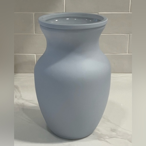 Accents | Baby Blue Colored Frosted Glass Flower Vase 8 Summer Decor ...